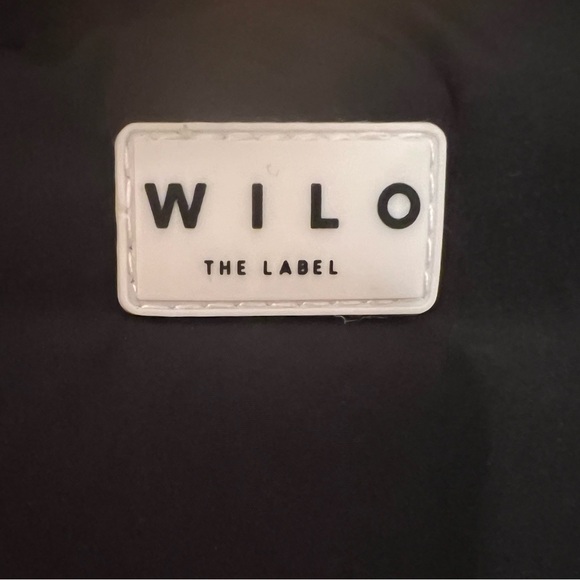 Wilo The Label | Bags | Nwt Wilo The Label Puffer Gym Bagtote Currently ...